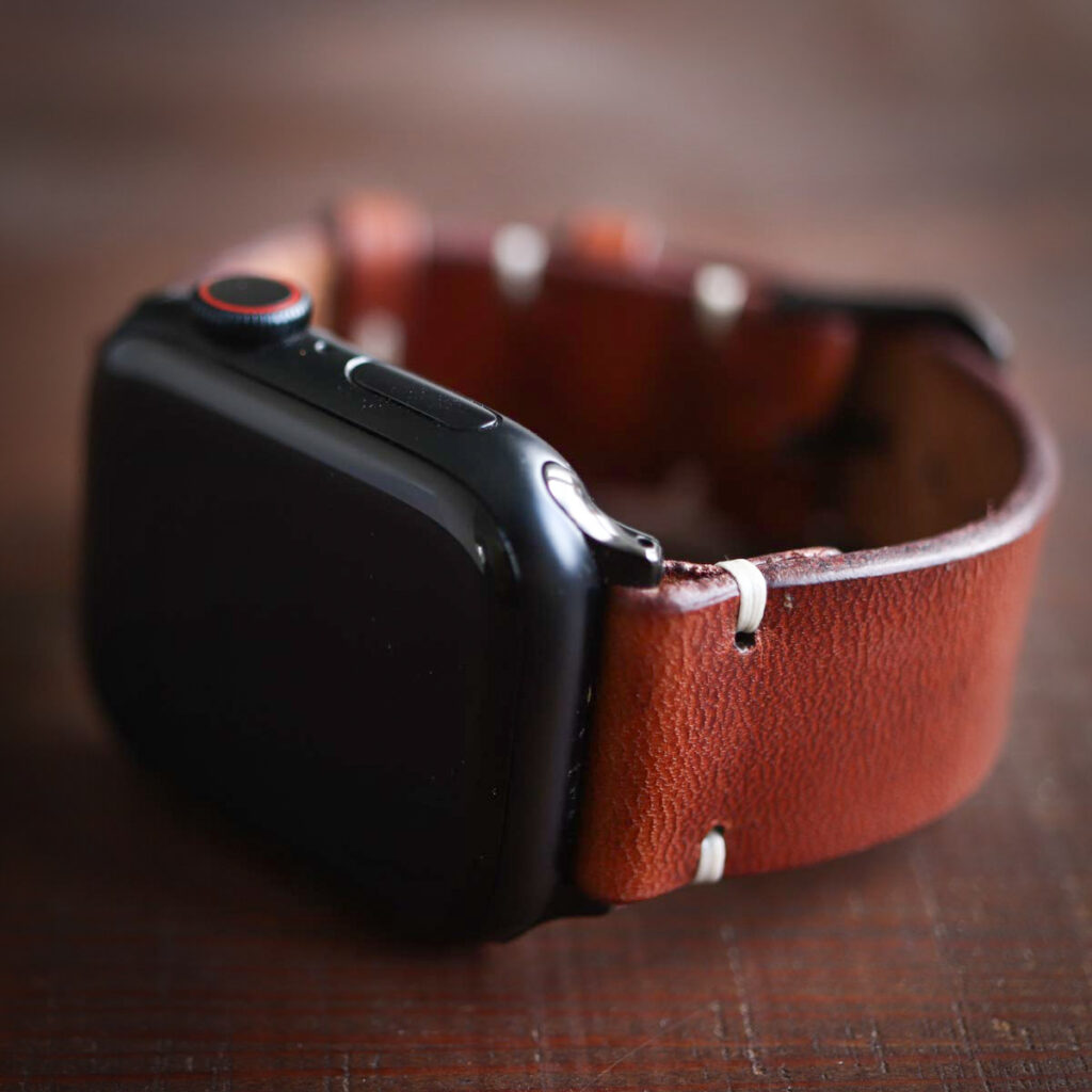DIY Apple Watch Strap Pattern - www.leathercraft.nordicedc.com